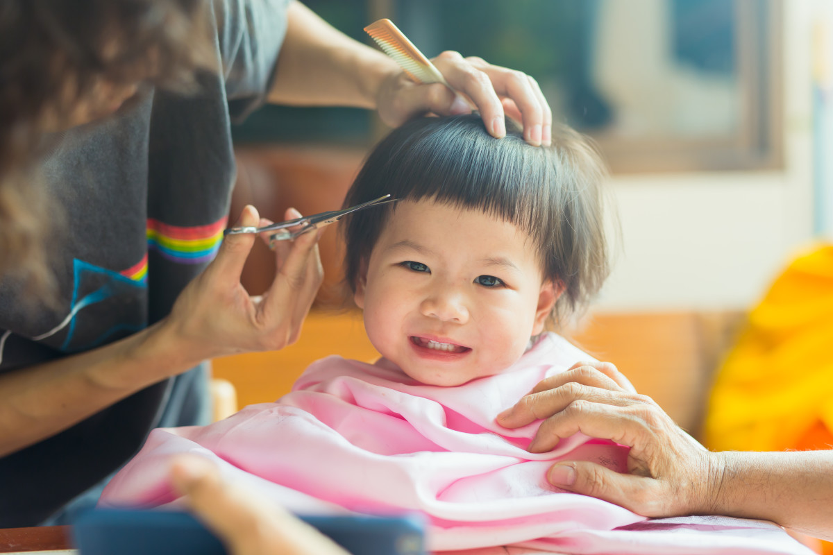 Mom Gives Baby Her First Haircut And She Loved It Bellatory News mom-gives-baby-her-first-haircut-and-she-loved-it-bellatory-news